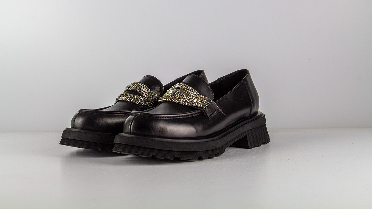 Лоаферы Aquamarin женские черные 3238-827