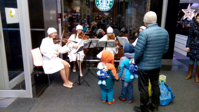 Струнный квартет Снегурочек в Москве - вальс Цветов из балета "Щелкунчик"