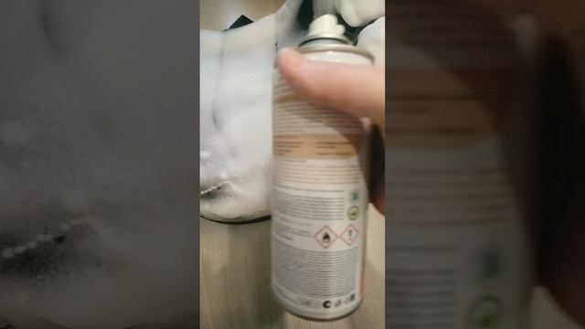 Пенный очиститель для ковров, тканей и обивок от Фаберлик. Без воды и смывания от всех видов грязи