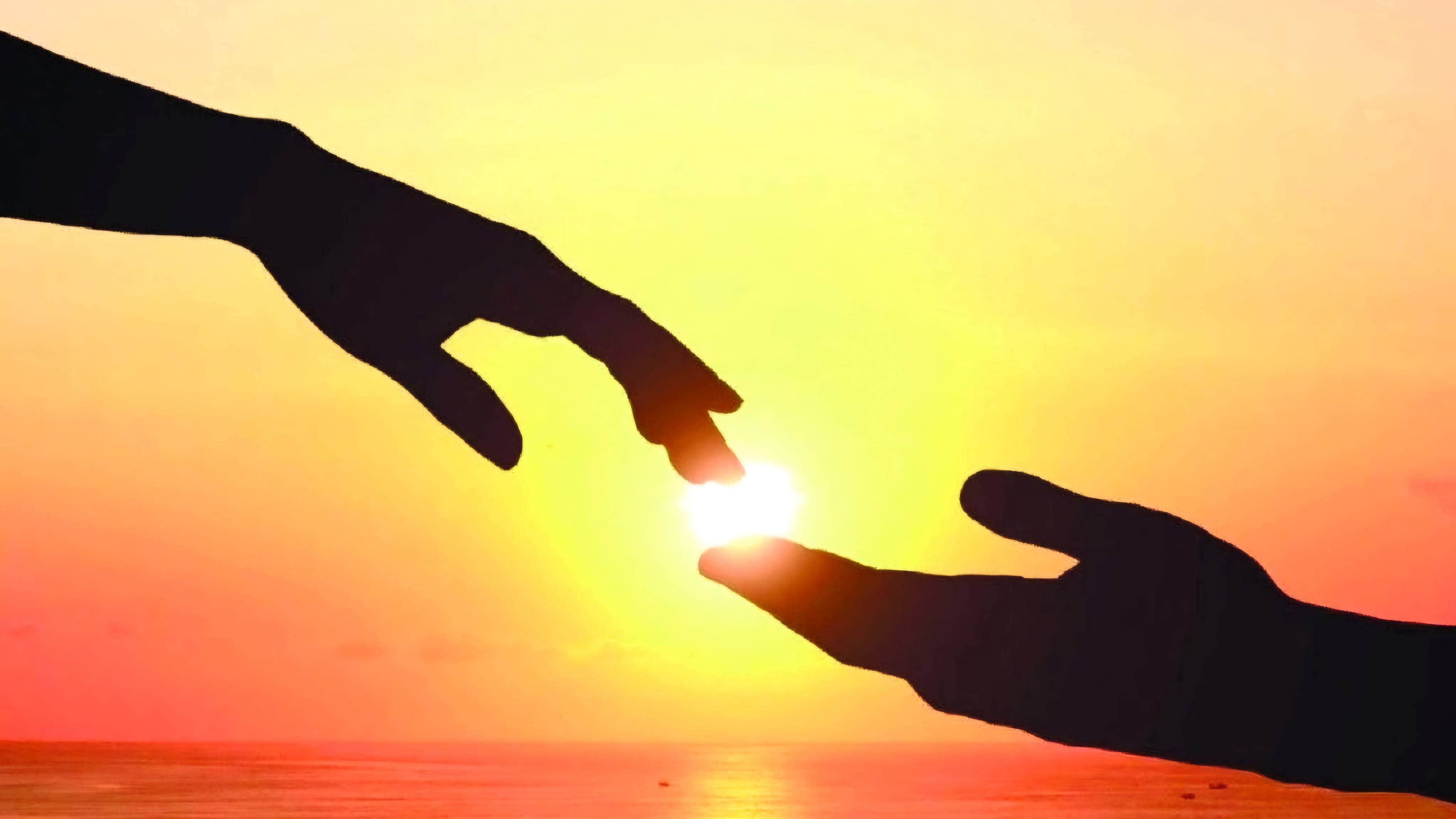 "Научиться любить" - песню исполняет автор Дмитрий Чернышов, автор видео Татьяна Трубеева