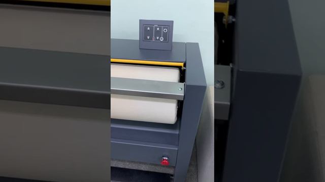 Отзыв на гладильный каток Helen H120.25 в новом корпусе с автоматическим прижимом мульды (утюга)