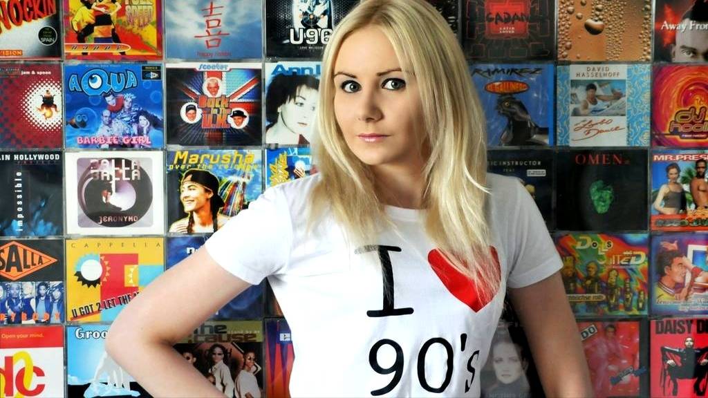 Yura West - Moving To The Rhythm (Instrumental)