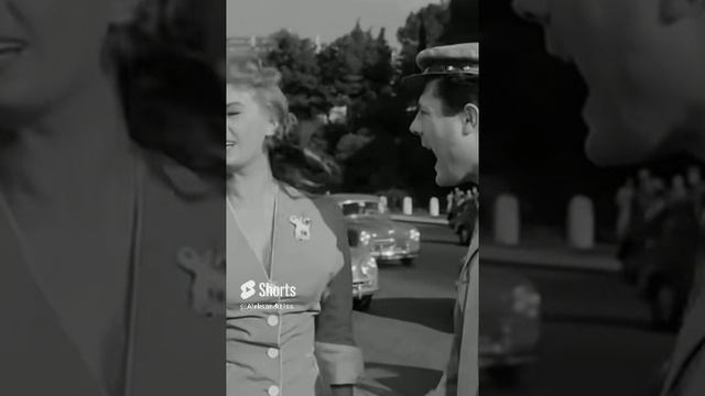 ПРЕДЛОЖЕНИЕ РУКИ И СЕРДЦА ПО ИТАЛЬЯНСКИ СОФИ ЛОРЕН