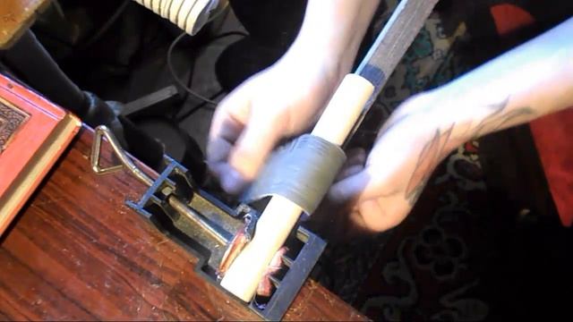 Нож,двойное травление,гравировка на рукоятке.