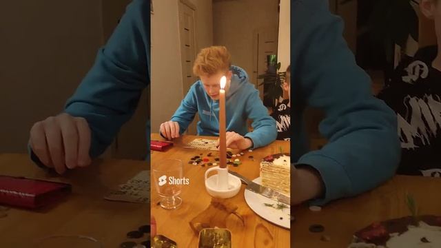 Влада - любитель застолий?