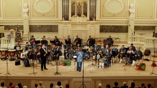 В. Суворов. Парафраз на темы из саундтрека к к/ф «Свой среди чужих, чужой среди своих».