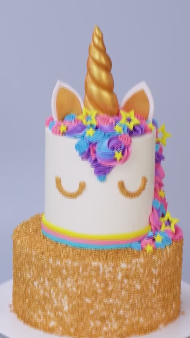 Торт с единорогом на день рождения