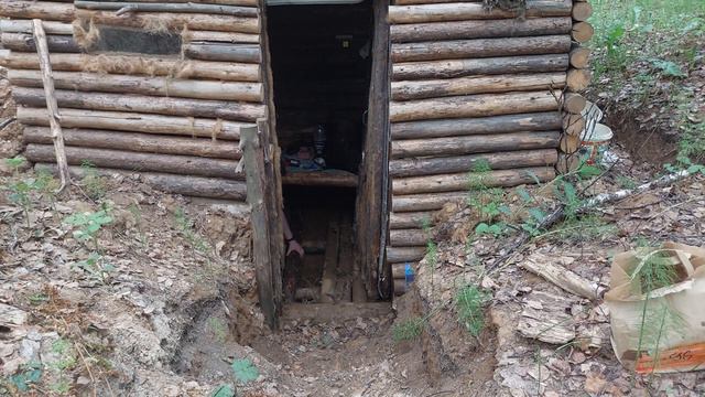 ПОТОП ушёл | доделал ПОЛ в ЗЕМЛЯНКЕ | ЖАРА ☀ 26.05.23