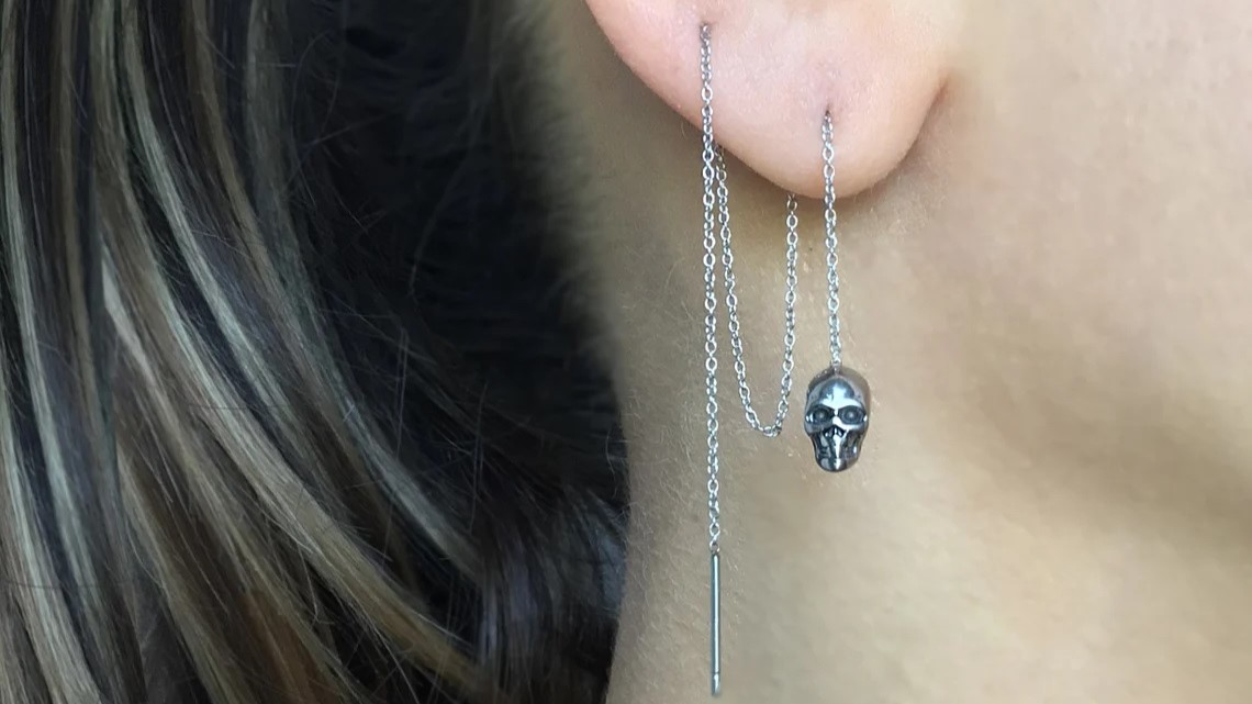 Готические серьги-цепочки длинные с черепом "Страж" от Starfallshop