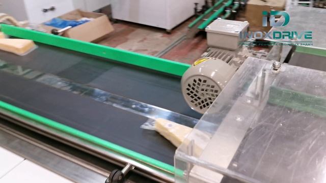 Автоматическая линия взвешивания и нанесения этикетки на сыр - ИноксДрайв