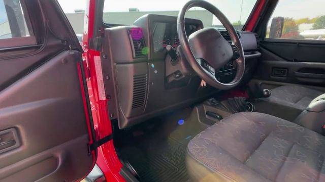 Обзорчик Jeep Wrangler Sport 4X4 2002 года выпуска