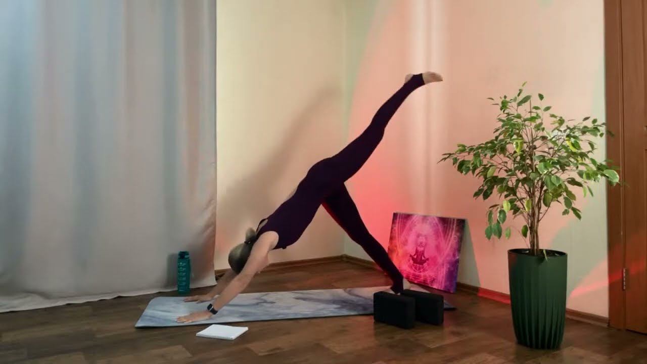 Мягкая практика хатха-йоги. При застойных явлениях в теле.