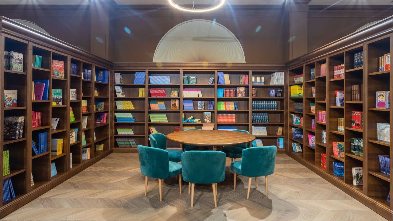 Литература на фоне женского века