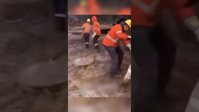 🦺Будни ТБшника на стройке 4🙈 #хоккерс #спецодежда #юмор #стройка