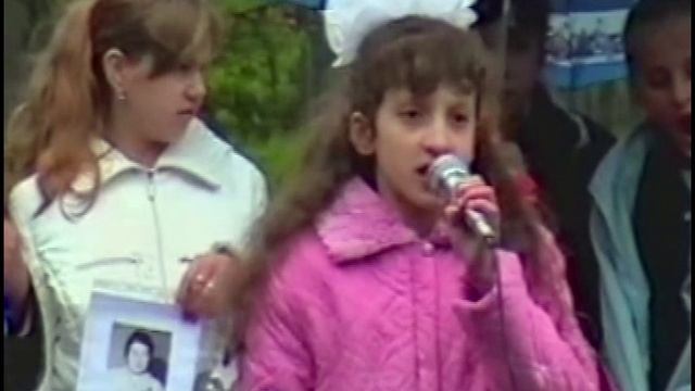 2006.05.09 день победы пос. Александровка 5 Стих В тёплом мае мы празднуем победу (На украинском)