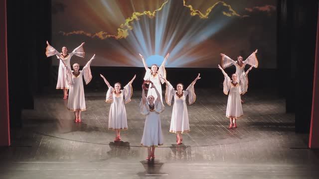 (Гала-концерт) Ансамбль народного танца «Родник» - «Перепёлочка» (2018)