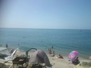 Архипо Осиповка с палаткой .Дикарями возле речки Вулан