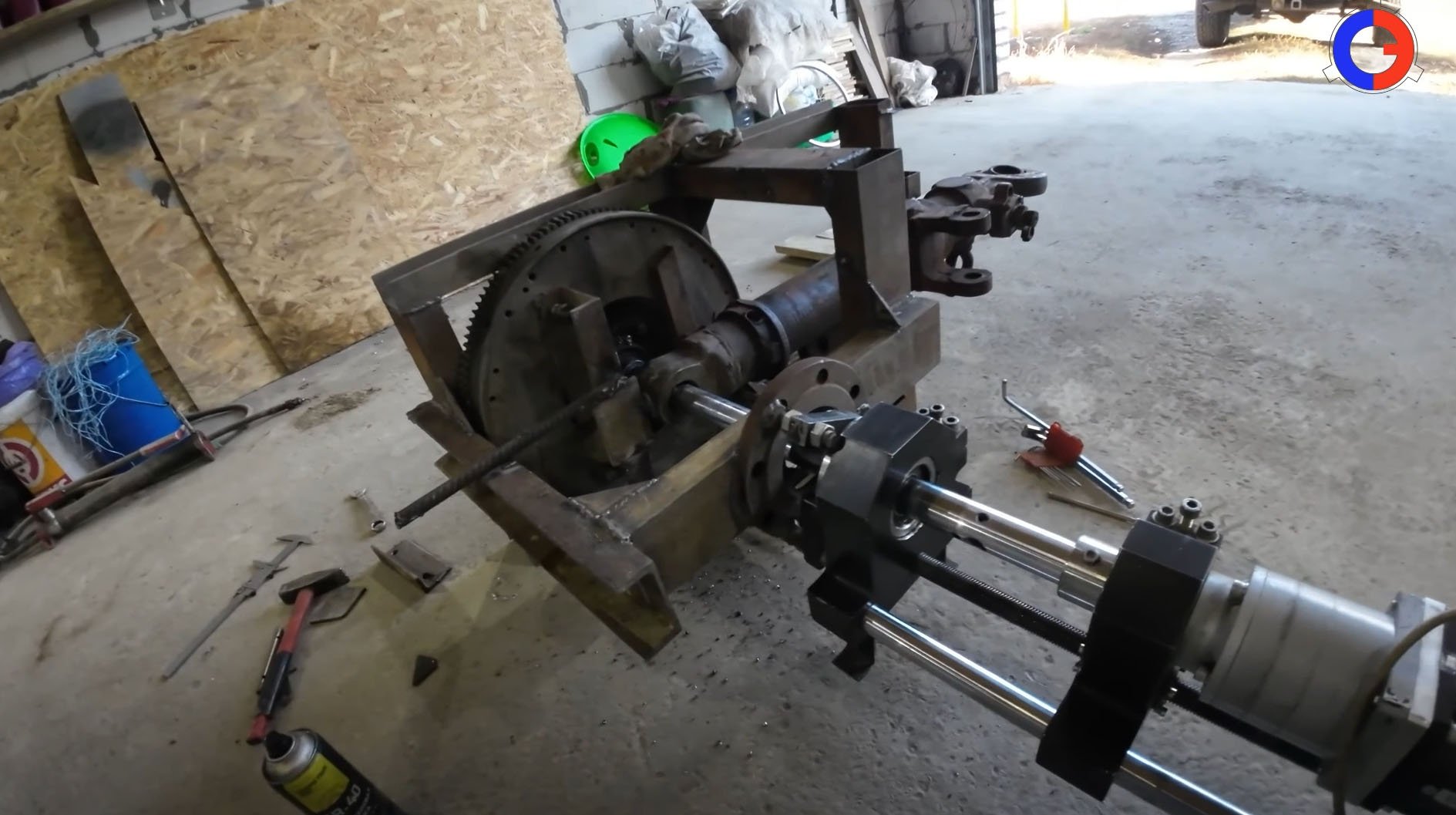 Ремонт отверстия нижней тяги навески трактора Кировец