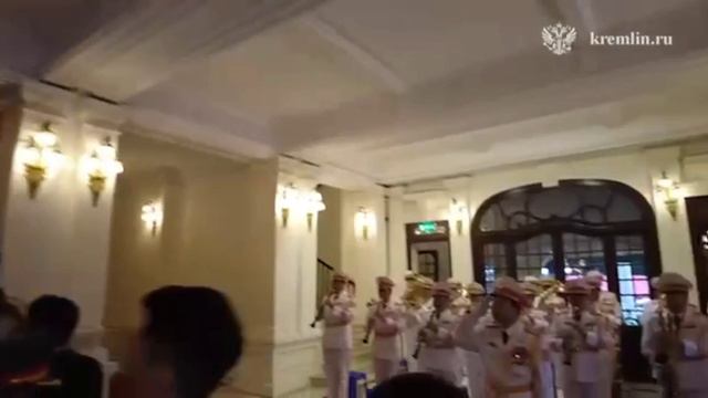 Теплая встреча Путина В.В. в Ханое