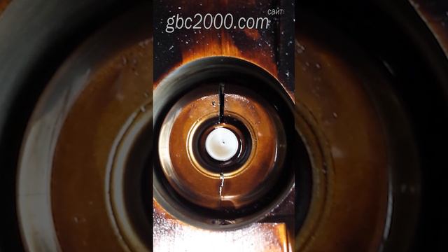 Разломило пополам в ГБЦ Ауди 100 2,3 и вновь удивило меня, такое вижу впервые ремонт ГБЦ #automobile