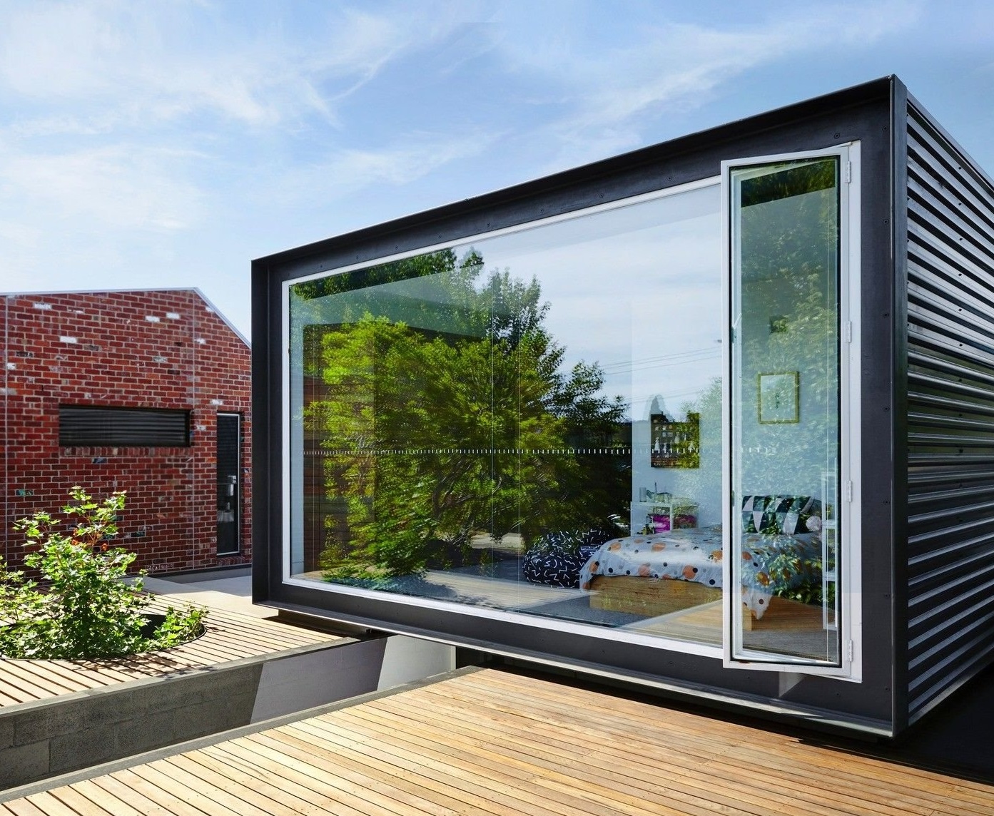 Block Module WoodIBC
Блок-Модуль (2,4х4,0х3,3) 
Тупиковый с панорамной Боковой Стороной