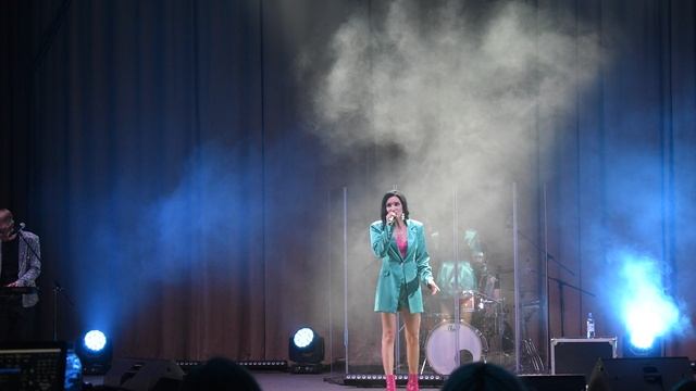 Марина Бриз - Ты моё второе дыхание. Концерт в Омске. 30.10.22.MOV