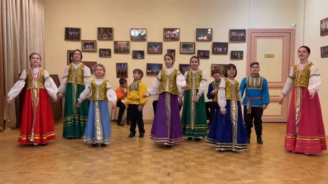 Новогоднее поздравление воспитанников Ансамбля "Маков цвет",  "Звонкие узоры" с  2021 годом!!!
