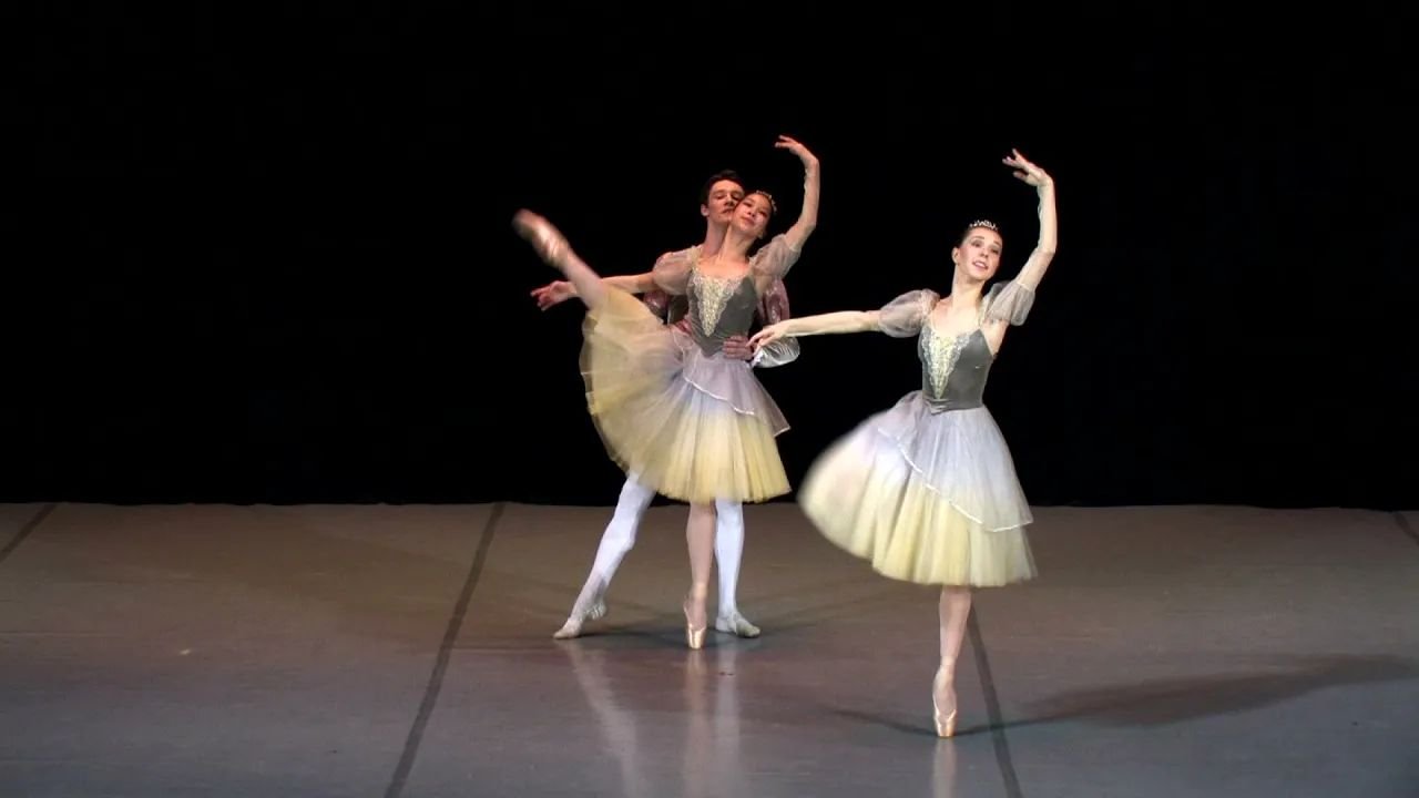 П.Чайковский, Pas-de-trois из балета «Лебединое озеро». Хореография Ю.Григоровича