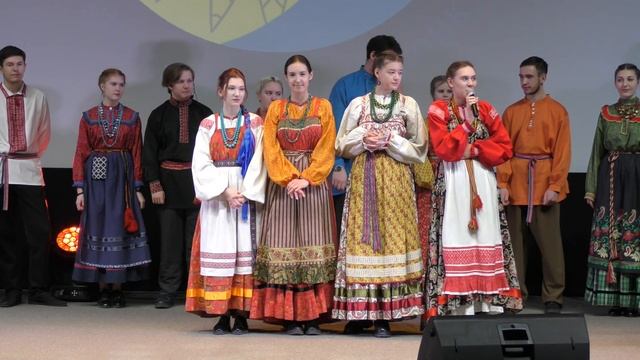 016 Представление Девушек, Пироги