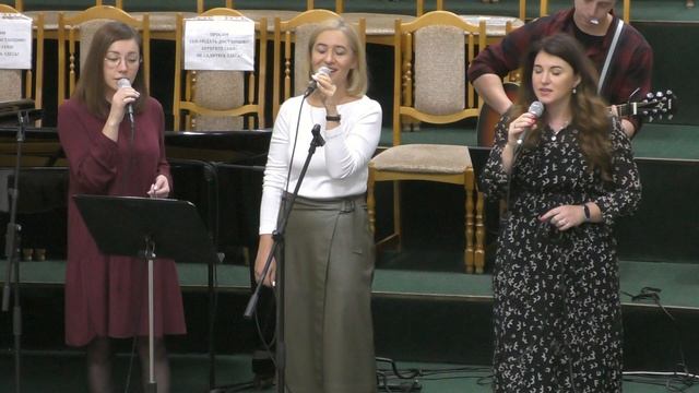 "Говорят,ты обо мне молилась".(песня о маме).