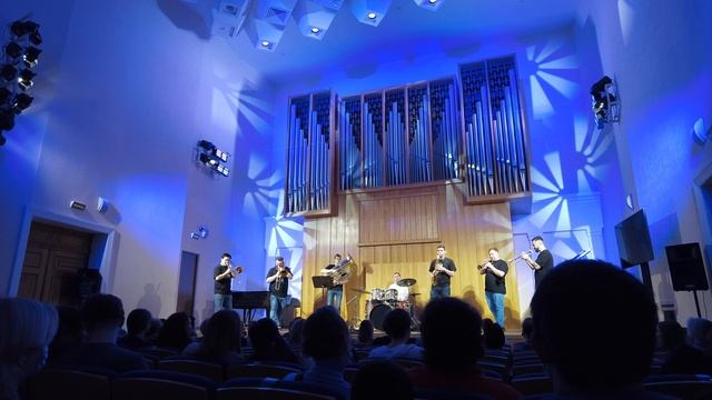 Кавер-группа Boom Brass Band .Highway to Hell музей музыки москва ночь музеев.mkv