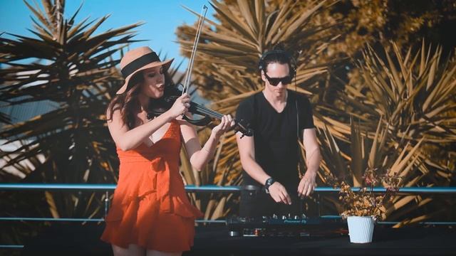 DeVille at The Deck, West Coast South Africa _ Electric Violin & DJ Collab.mp4