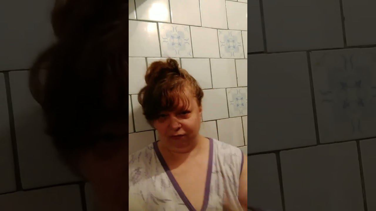 когда у соседей заиграла  музыка