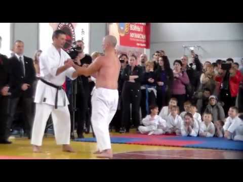 Сенсей Виктор Панасюк 7 Дан.  Молдова 16 02 2014