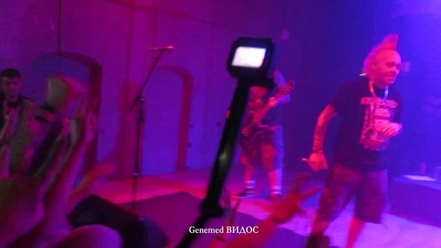 001. the Exploited-let's start a war (Новосибирск, 28.02.2019)