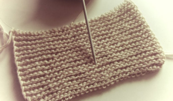 Платочная вязка спицами ,прибавки платочная вязка. прибавки платочная вязка.