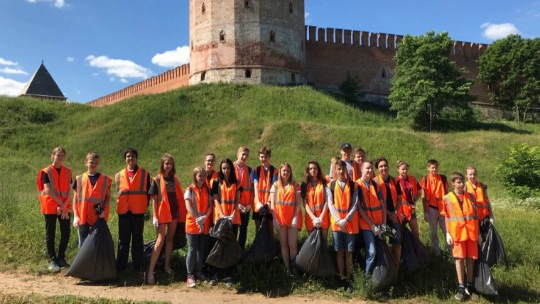 До встречи с РОМШ НОД (Татьяна Расторгуева) молодежь Смоленска не знала правды о нашей стране.