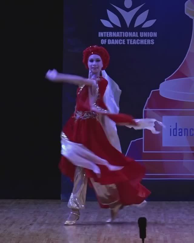 Филимонова Анна, Мувашахат «Leilet fi Qasr», Студия танца «Жемчужины Востока», г. Екатеринбург
