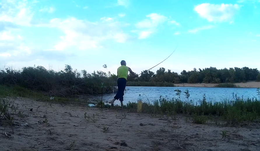 Выезд на Ахтубу на вечерний клев плотва и караси.