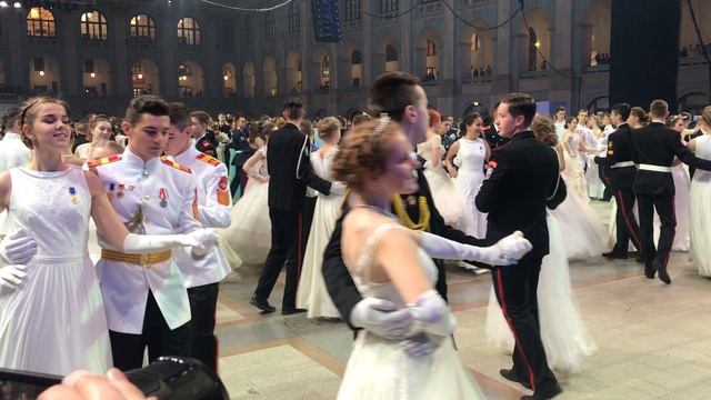 "Русский лирический" на Международном благотворительном кадетском балу 2019 года