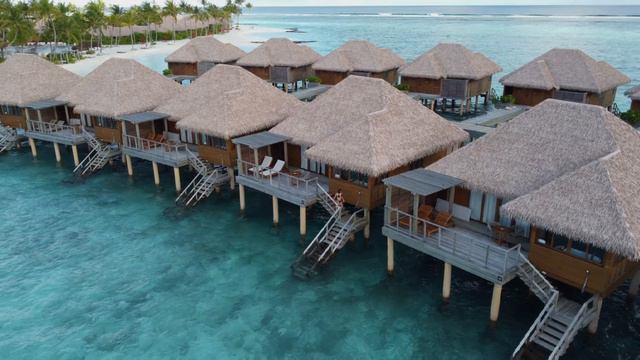 Какую виллу выбрать на Мальдивах: береговая, водная, вилла под водой?