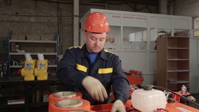 Замена гофрированного чехла в уплотнении корпуса насоса