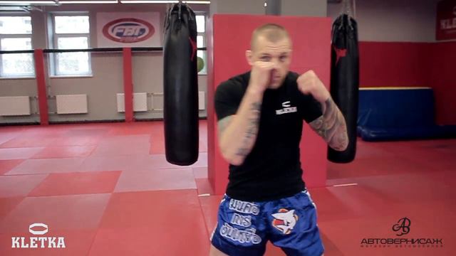 Апперкот + боковой удар в боксе — бокс для начинающих с Андреем Басыниным